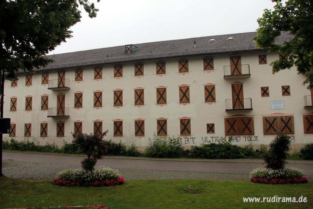 Ein Lost Place, der wirklich verloren ist: das alte Kurhaus in Bad ...